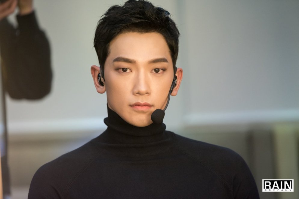 [31 images] Rain on the day of his KBS special comeback show recording ...